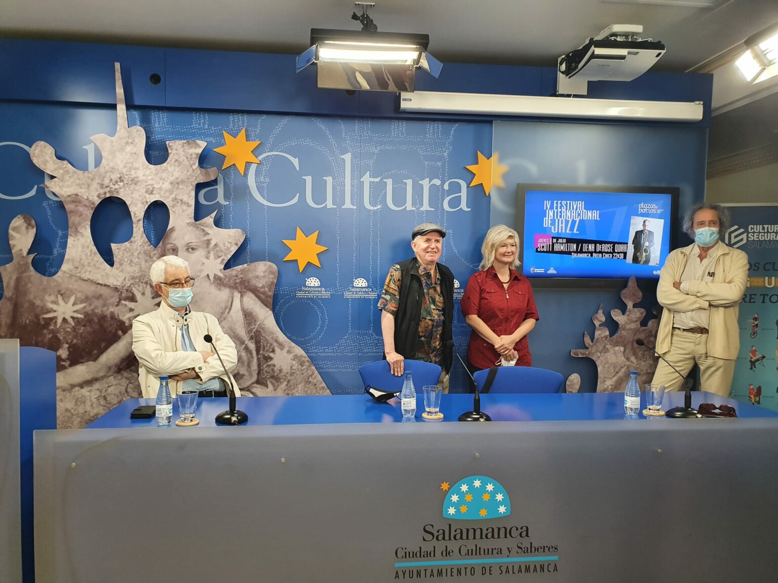 Scott Hamilton y Dena DeRose actúan este jueves a las 22.30 horas en el ...