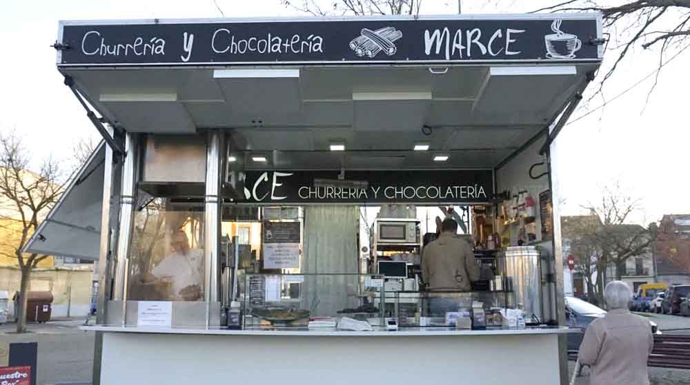 La historia detrás de la foto de Belén Esteban en la Churrería Marce ...